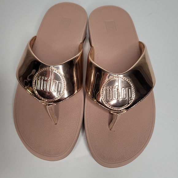 Fitflop | Shoes | New Fitflop Toe Flip Flops Womens Sandals Style ...